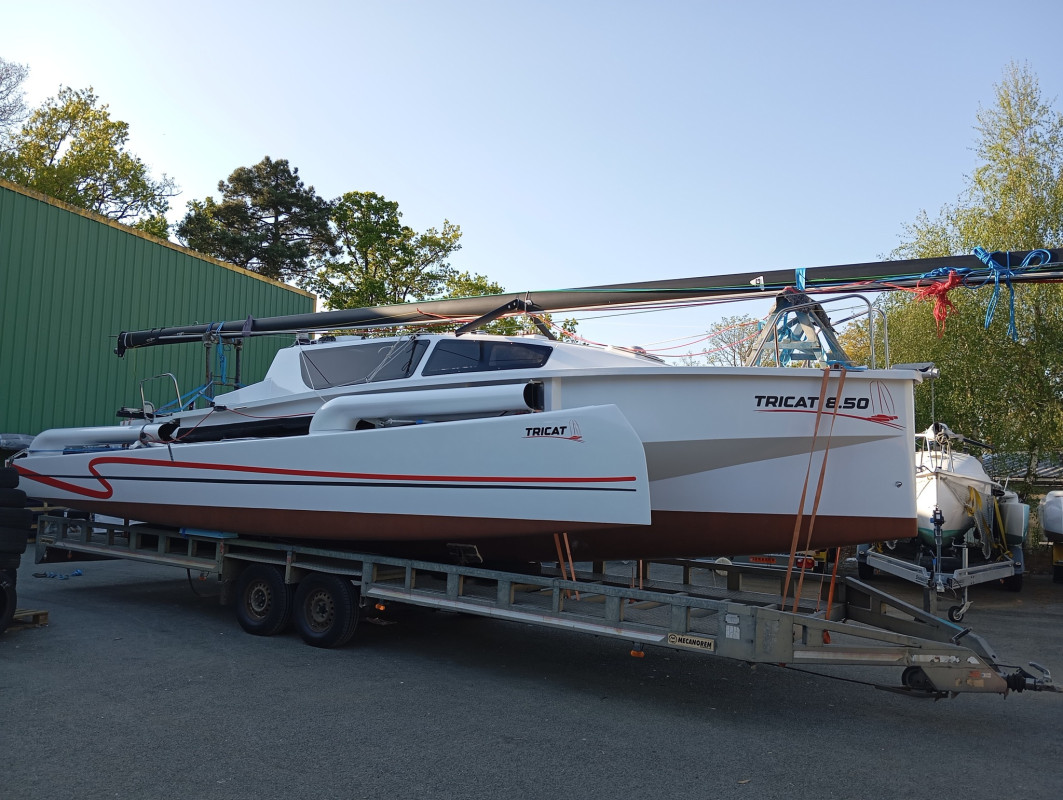 Trimaran transportable TRICAT 8.50